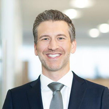 Senior Management - Chris Van Guilder | Starkey